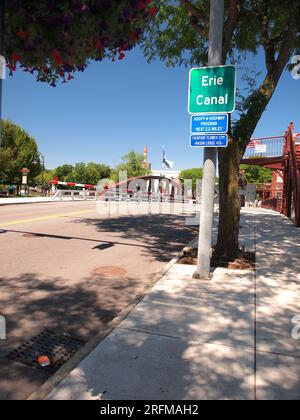 Pleasure boats on the Erie Canal Stock Photo - Alamy