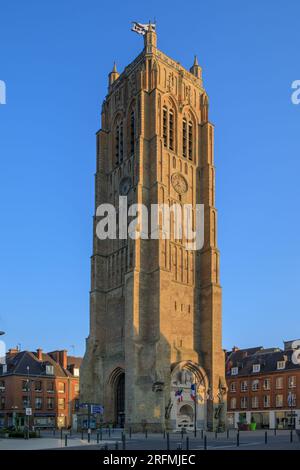 France, Nord, Dunkirk, Place du Général de Gaulle, Saturday market ...