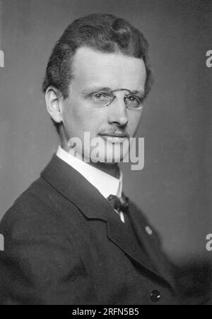 Auguste Piccard. Portrait of the Swiss physicist Auguste Piccard (1884-1962). Piccard is best ...