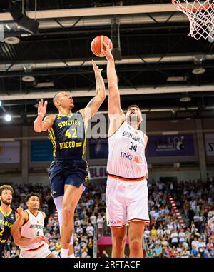 left to right Elijah CLARANCE (SWE), Leon KRATZER (GER), action, duels ...