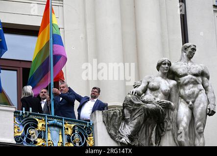 From left: Mayor of Prague Bohuslav Svoboda and Marek Dospiva from ...