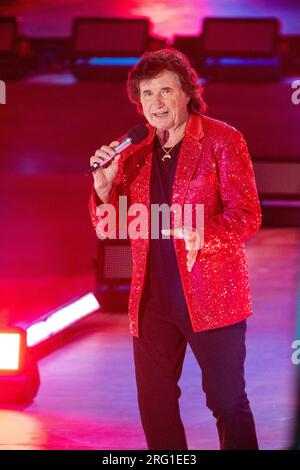 OLAF der FLIPPER, singer, musician, pop singer, singing, singing ...