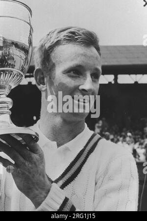 ARCHIVE PHOTO: Rod Laver turns 85 on August 9, 2023, Rod LAVER ...