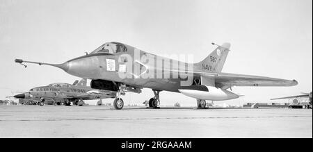 Douglas XF4D-1 Skyray 124587 (msn 7464), 2nd prototype of the F4D at ...