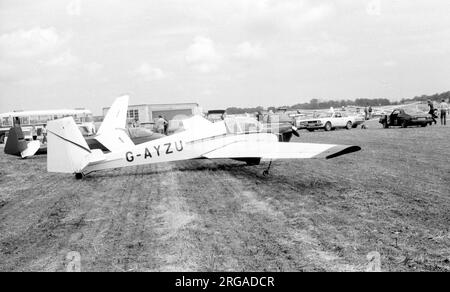 Slingsby T.61A G-AYZU (msn 1740). A licence-built / developed version ...