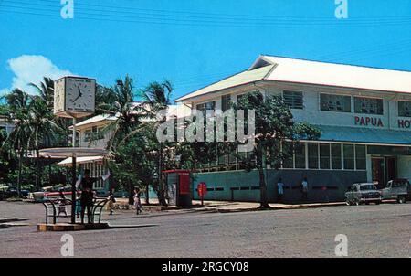 PAPUA NEW GUINEA, capital city Port Moresby, settlement Hanuabada with ...
