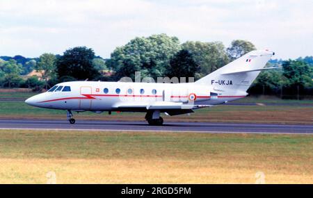 Armee de l'Air - Dassault Falcon 20SNA 339-JG ' Boule d'Cristale' (msn ...