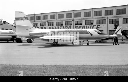 Lockheed JetStar N329J 1st prototype (msn 1001). The prototype JetStars ...