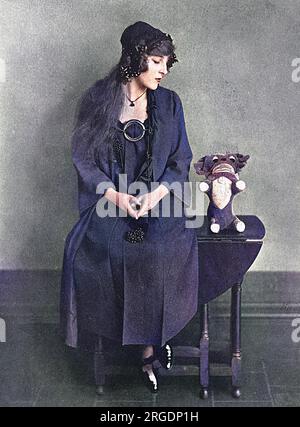 Isobel Elsom with Tou Tou Stock Photo - Alamy