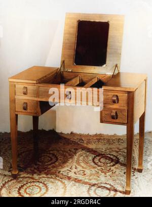 A modern Utility style dressing table. Date: 1940s Stock Photo - Alamy