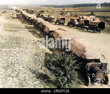 British transport during advance, Western Front, WW1 Stock Photo - Alamy