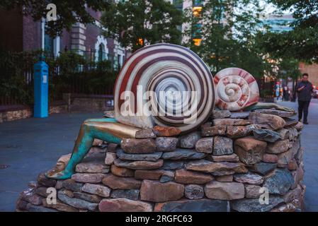 Jocelyn McGregors anthropomorphic snail, at Aldgate square Stock Photo ...