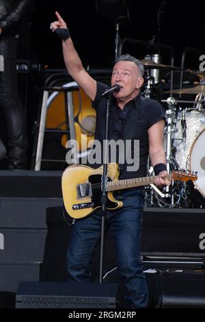 London, UK. 06 Jul, 2023. Pictured: Bruce Springsteen performing at BST ...
