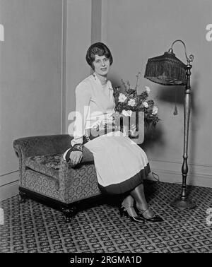 Aimee Semple McPherson ca. 1927 Stock Photo - Alamy