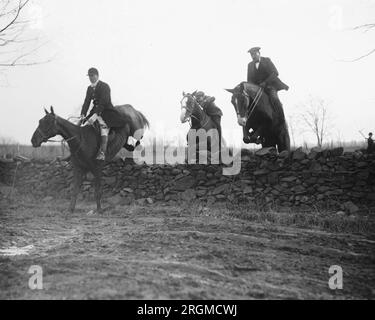 Upperville fox hunt ca. 1921 Stock Photo - Alamy