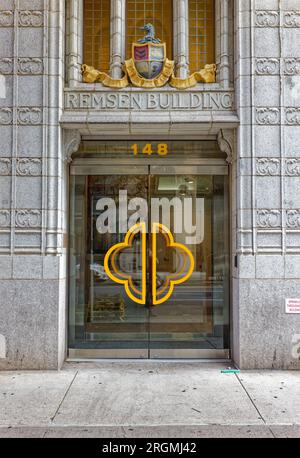 Midtown South: White terra cotta sheathes the base of Gothic-styled ...