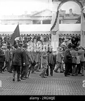 A 1917 photograph of a Confederate Veteran’s reunion, capturing ...