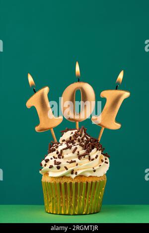 Birthday candle number 101 - Card on a green background Stock Photo - Alamy