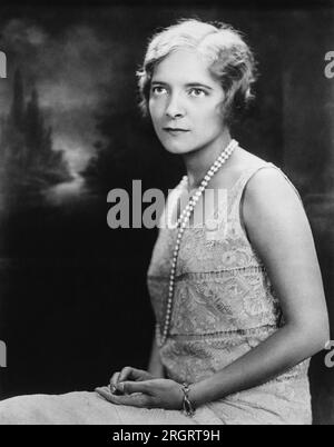 Portrait of actress Helen Hayes - Vintage German Cigarette Card Stock ...