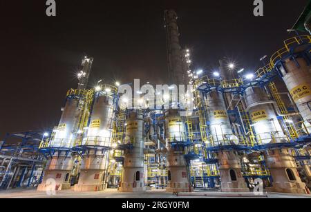 beautiful pictures of a natural gas factory at night and flashing ...
