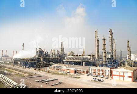 beautiful pictures of a natural gas factory at night and flashing ...
