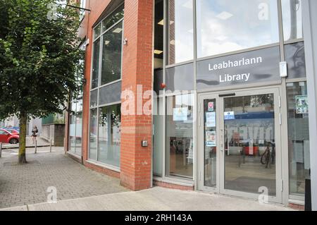 Limerick City library Stock Photo - Alamy
