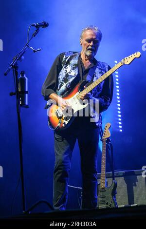 Richard 'Rick' Fenn of 10cc performing at Fairports Cropredy Convention ...