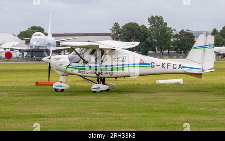 IKarus C42 Microlight at Cotswold Airport using Zero SynAVGas UL91 fuel ...