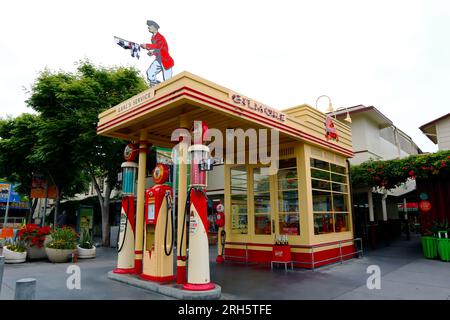Los Angeles, California: Gilmore Oil Company Gasoline Station at The ...