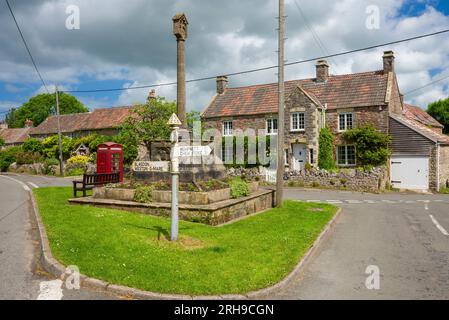 Country cottage in War Memorial Garden at Christ Church College, Oxford ...