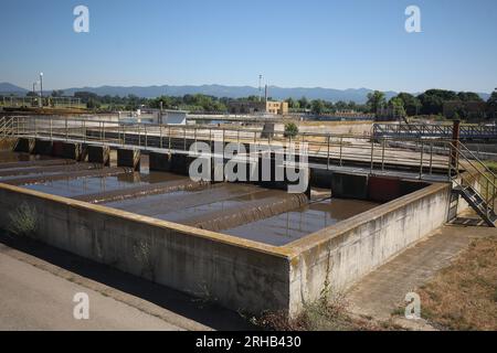 Modern waste water treatment plant Stock Photo - Alamy