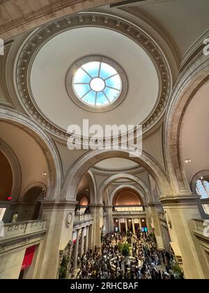Crowded Grand Entry Hall ceiling at the Metropolitan Museum of Art a ...