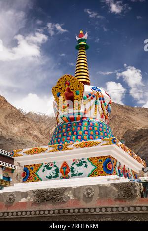 India, Ladakh, Nubra Valley, Sumur, distant Karakoram mountains Stock ...
