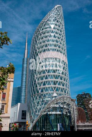 View of Unipol Group Headquarters, Unipol tower, new skyscraper in ...
