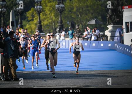 Cassandre Beaugrand, French triathlete during a Triathlon in Paris on ...
