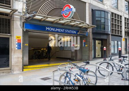Entrance and exit at Monument underground railway station. Fish Street ...
