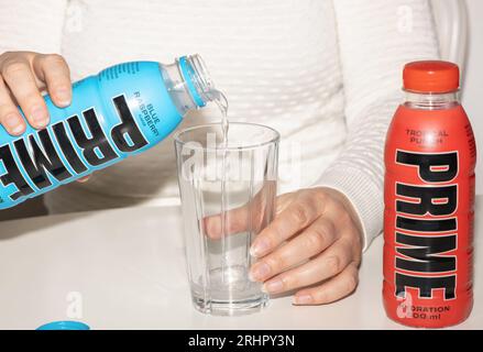 Prime hydration drink by KSi and Logan Paul. Uk and US craze sells out ...