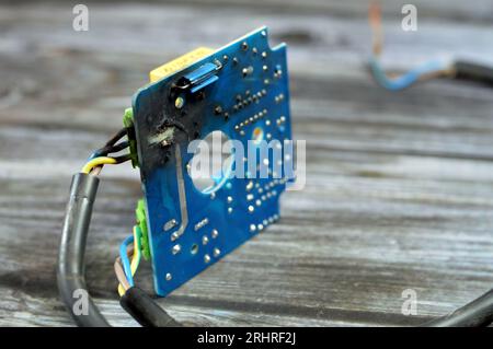 Burnt water pump automatic pressure control electronic switch circuit ...