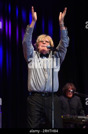 Hiawassee, GA, USA. 18th Aug, 2023. Peter Noone on stage for Peter ...