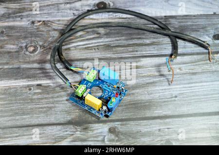 Burnt water pump automatic pressure control electronic switch circuit ...