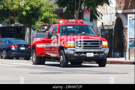 Ford fire truck responding to a 911 call out or shout in Los Angeles ...
