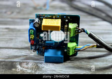 Burnt water pump automatic pressure control electronic switch circuit ...
