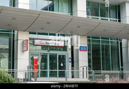 Bank Pekao logo. Building office facade. Logo of Bank Polska Kasa ...