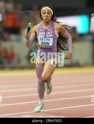 Great Britain's Yemi Mary John finishing the Women's 4x400 Metres Relay ...