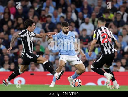 Sandro Tonali of Newcastle United takes a penalty during the Emirates ...