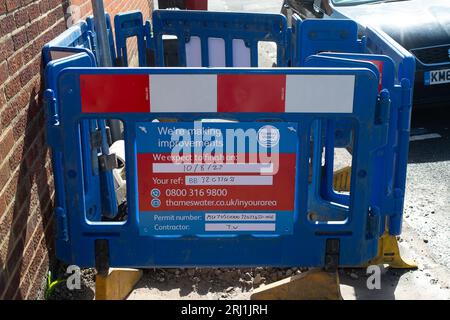 Slough, Berkshire, UK. 9th August, 2023. Thames Water are replacing ...