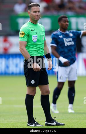 ROTTERDAM, NETHERLANDS - AUGUST 20: referee Danny Makkelie and Jonathan ...