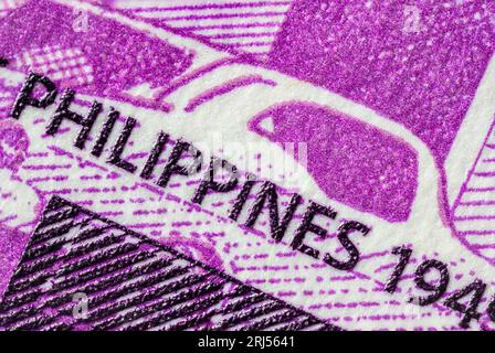banknotes 100 Philippine peso Stock Photo - Alamy