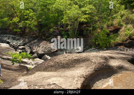 The Black Rocks Formations at Vale da lua or Valley of the Moon Stock ...