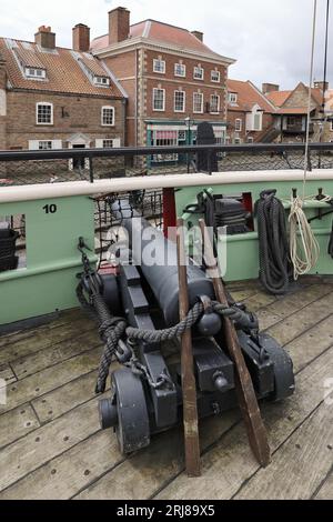 Deck cannons on HMS Trincomalee at the National Museum of the Royal ...